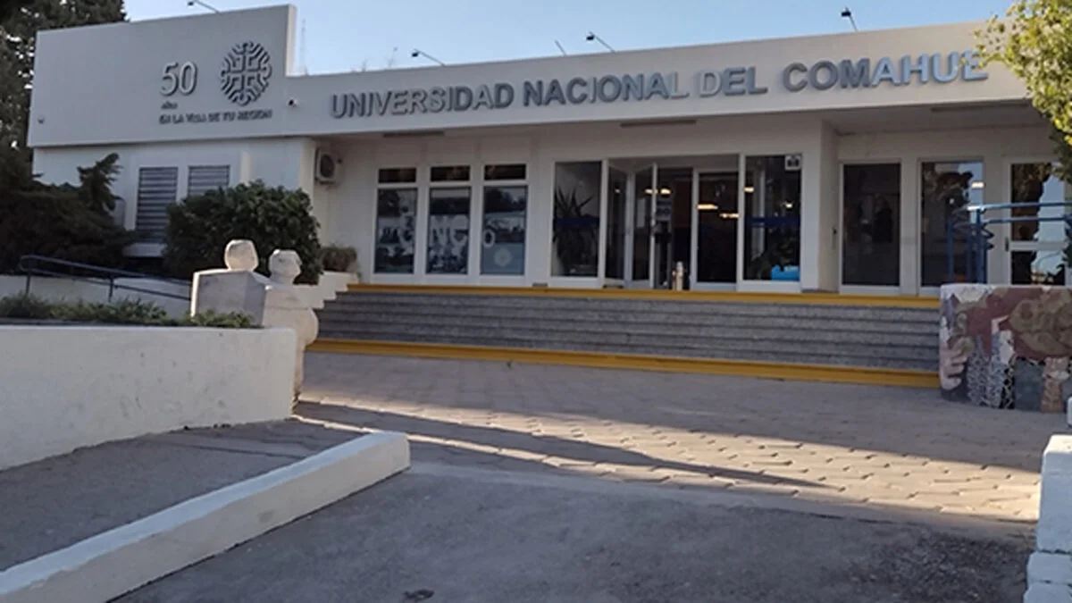 La Universidad del Comahue entró en cesación de pagos - BRC ...